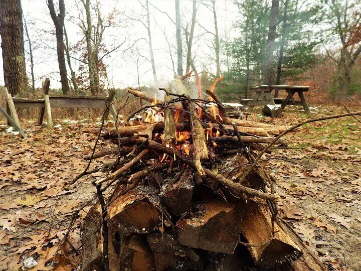 How to Build a Self-Feeding Fire that Lasts All Night