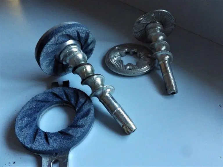 How to Make Flour from Beans, Nuts, Seeds and Even Corn Flakes